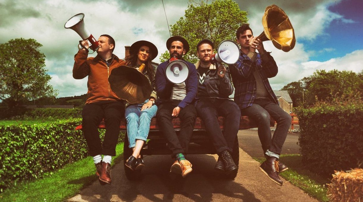 Rend Collective's "Counting Every Blessing" impacts radio - Step FWD UK